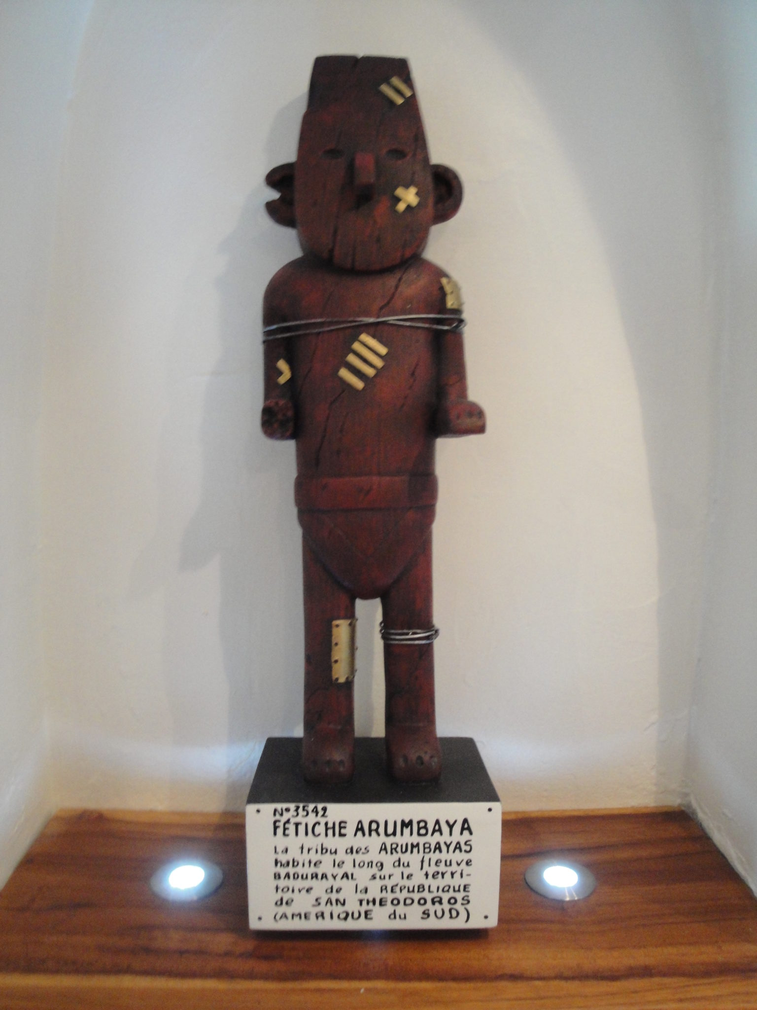 Tintin Herg Le F tiche Arumbaya L Oreille Cass e Objet Du Mythe tintin-herg-le-f-tiche-arumbaya-l-oreille-cass-e-objet-du-mythe